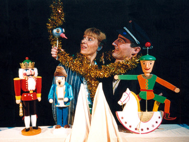Winter-Theater oder die Freude auf Weihnachten mit TamBambura!
